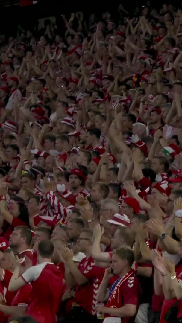 32’ - Avslutning av Rasmus Hoejlund