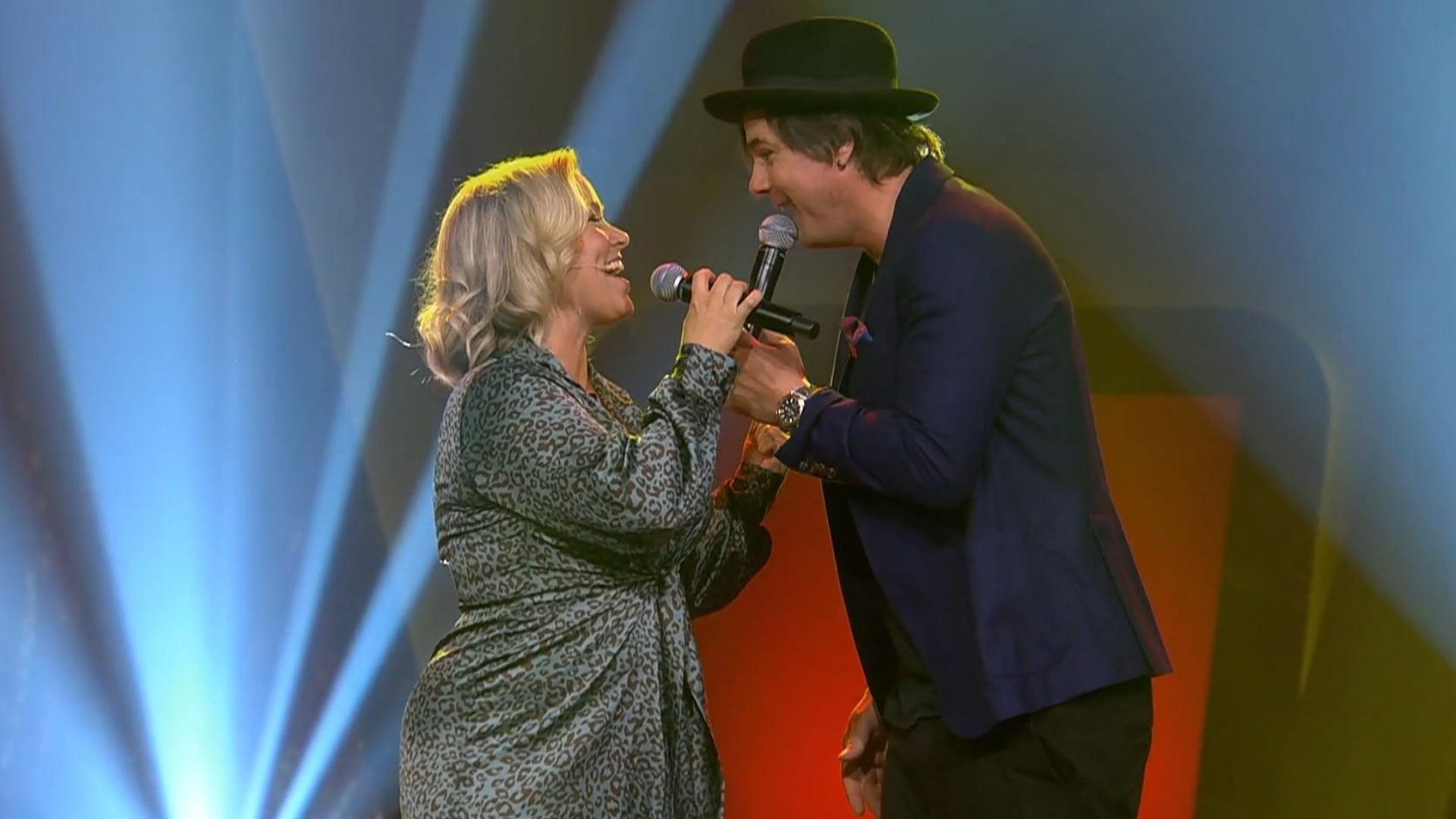 Hanne og Ole Alexander med magiske «Me to går alltid aleina»