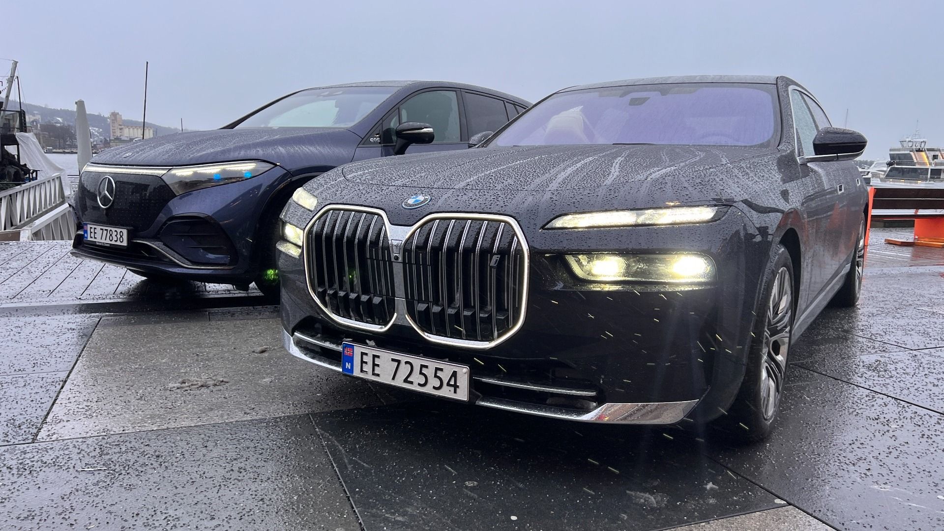 BMW i7 60xDrive og Mercedes EQS SUV: Derfor koster disse elbilene ...