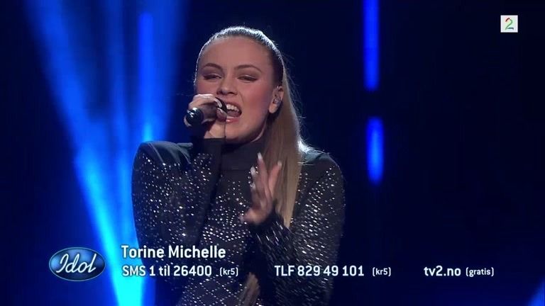 Torine Michelle Jensen Bjåland synger «Skyscraper» i Idol