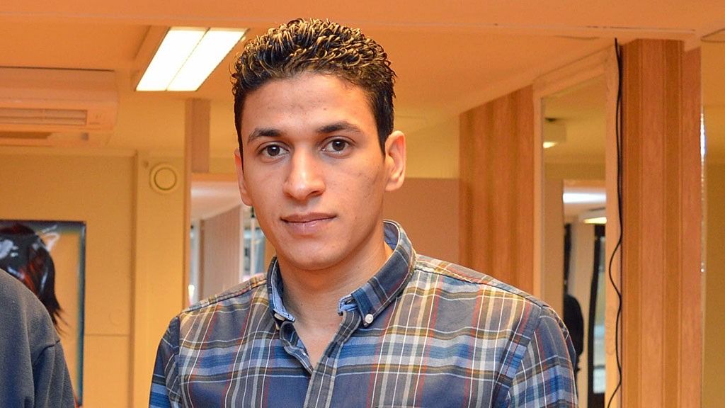 Fawzy (29) lar seg overtale til kostbar firma-deal