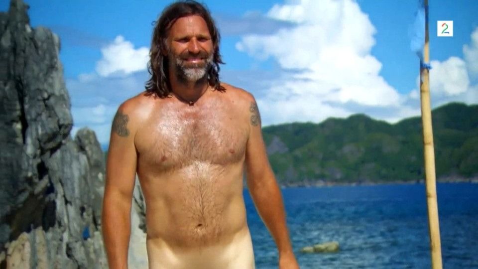 Derfor kledde han seg naken på TV – Se Christers videodagbok