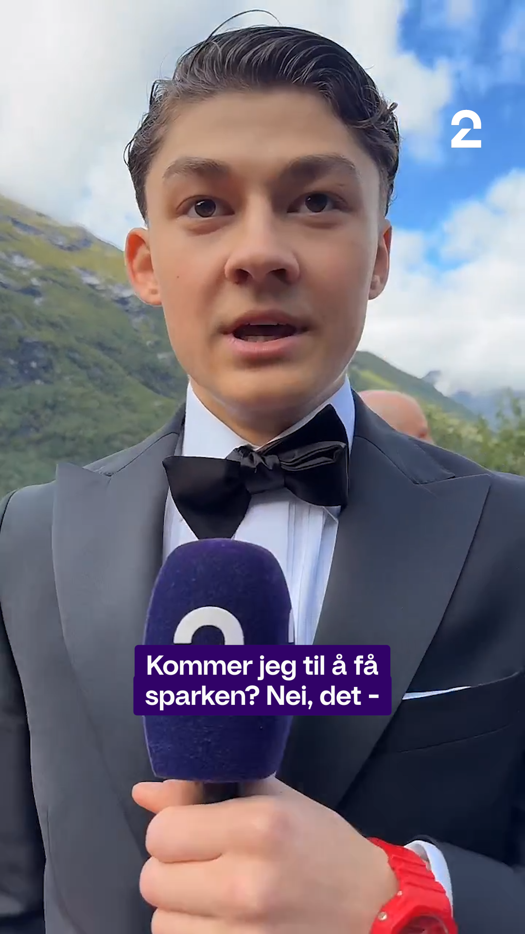 David Mokel prøver seg som TV 2-reporter