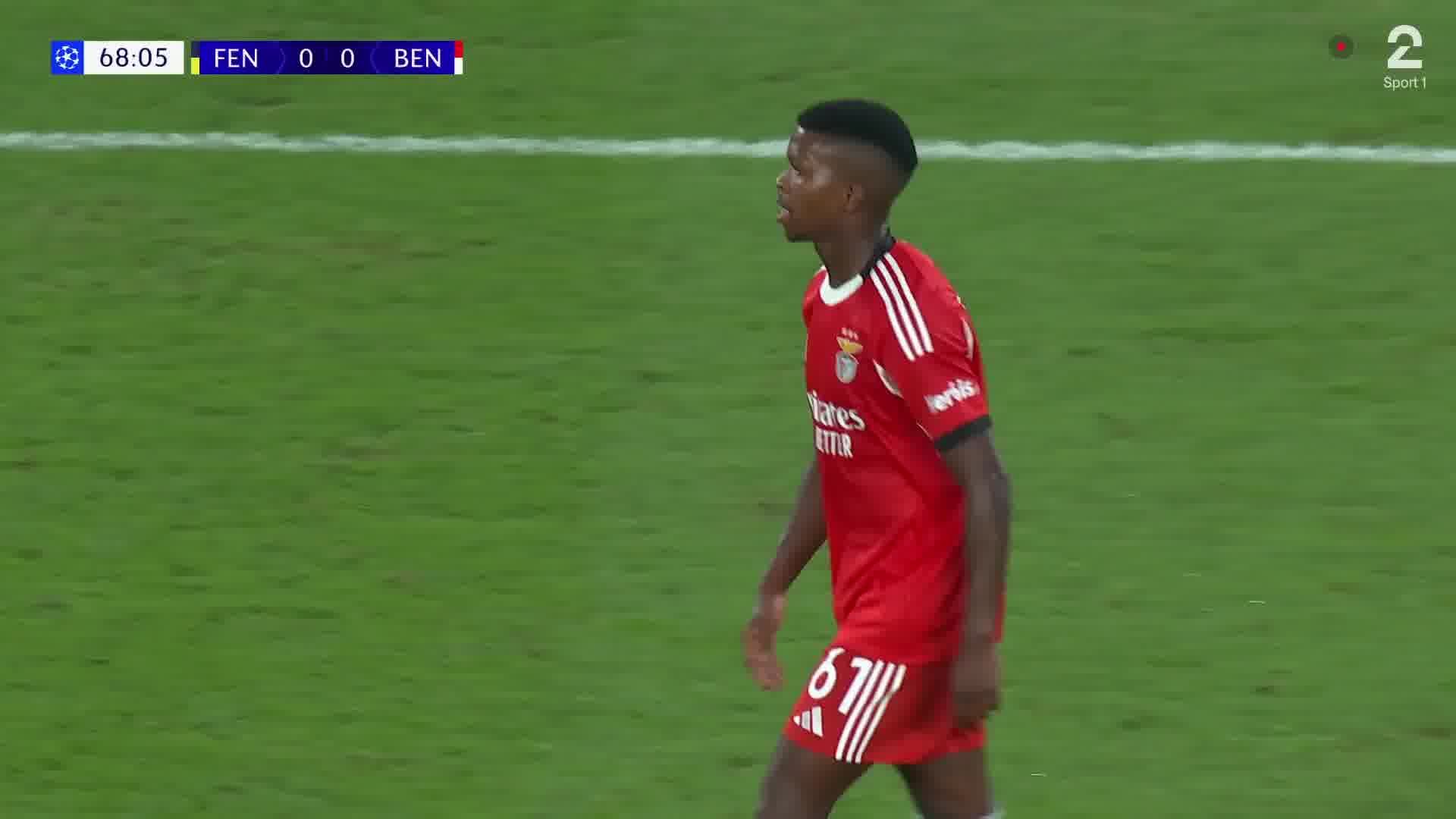 68’ - Gult kort til Florentino