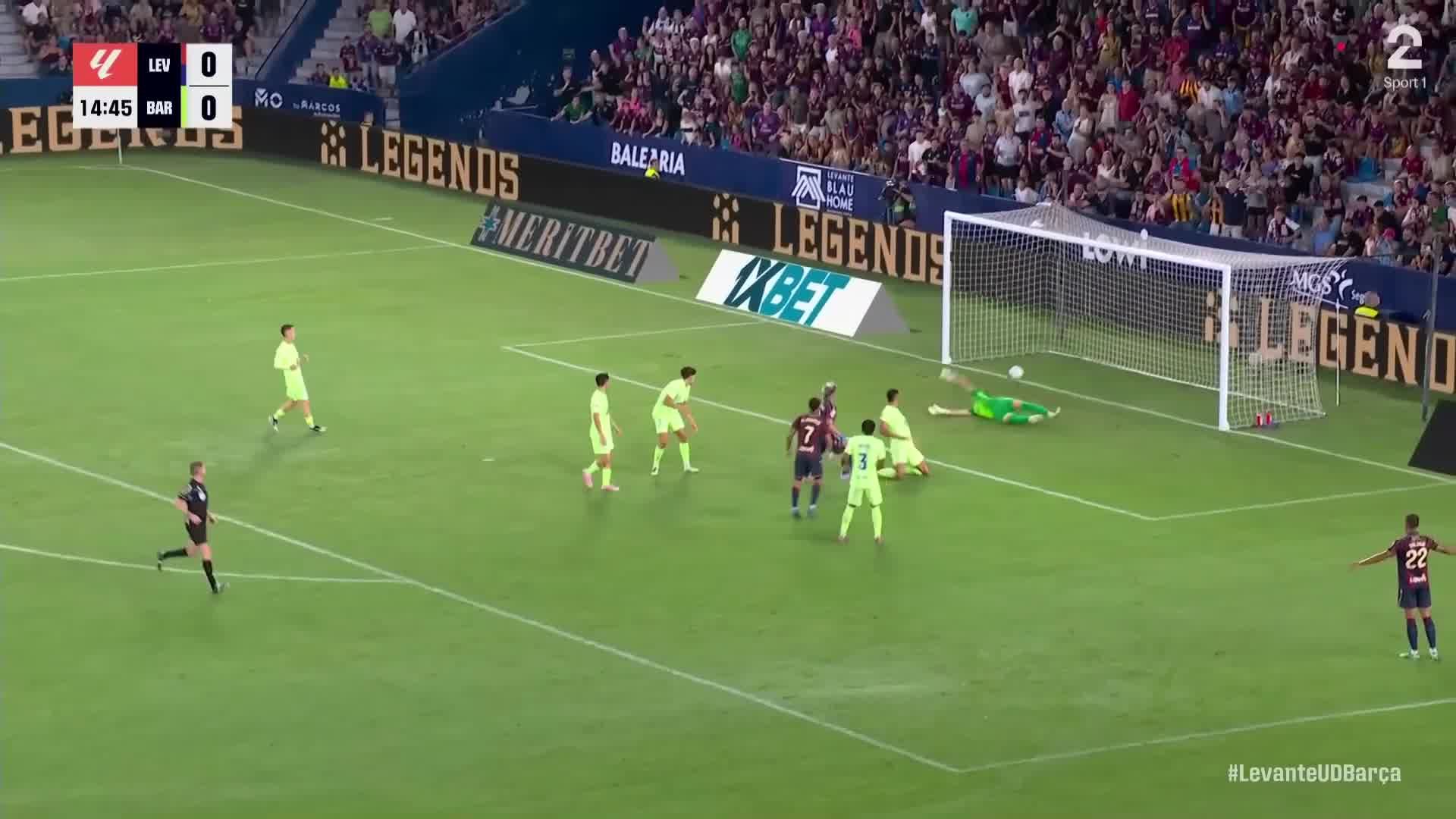 Levante 2 - 3 Barcelona - Sammendrag