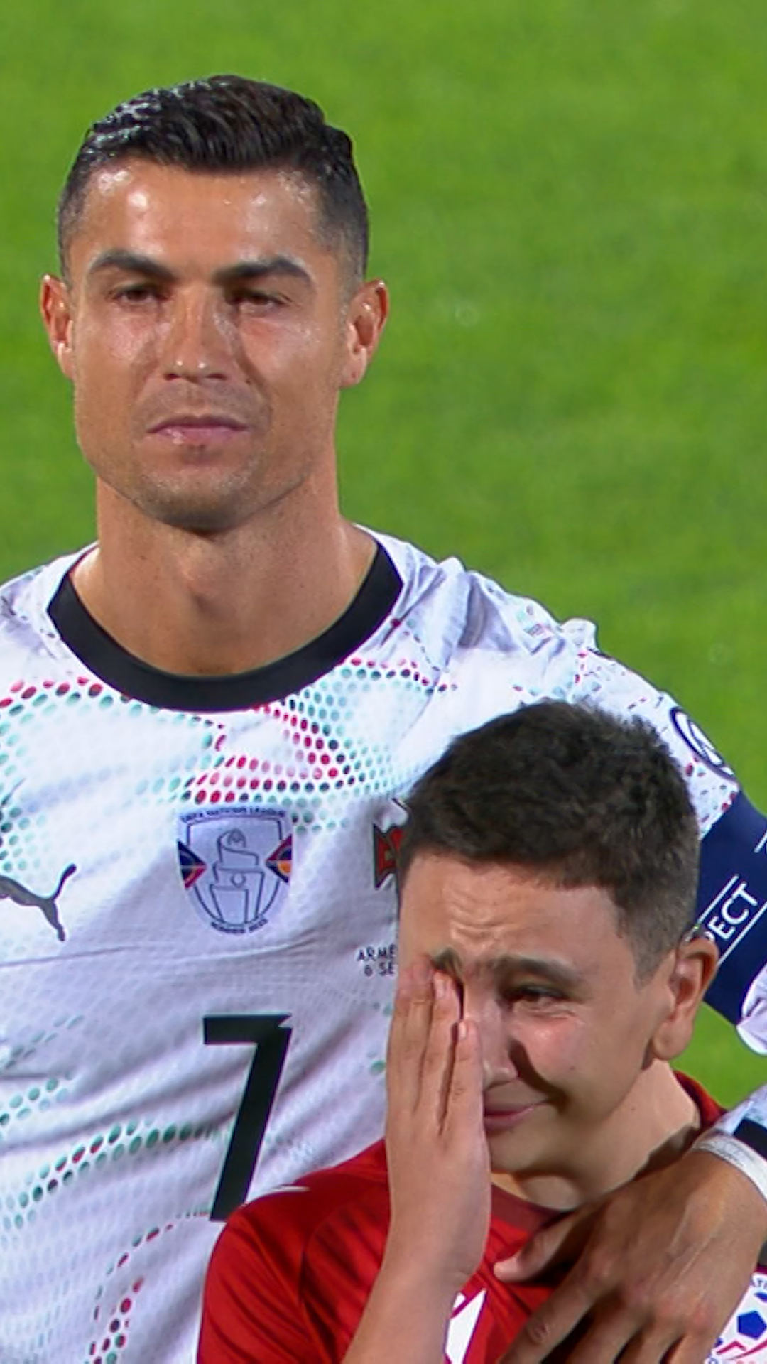 Maskot tok til tårene