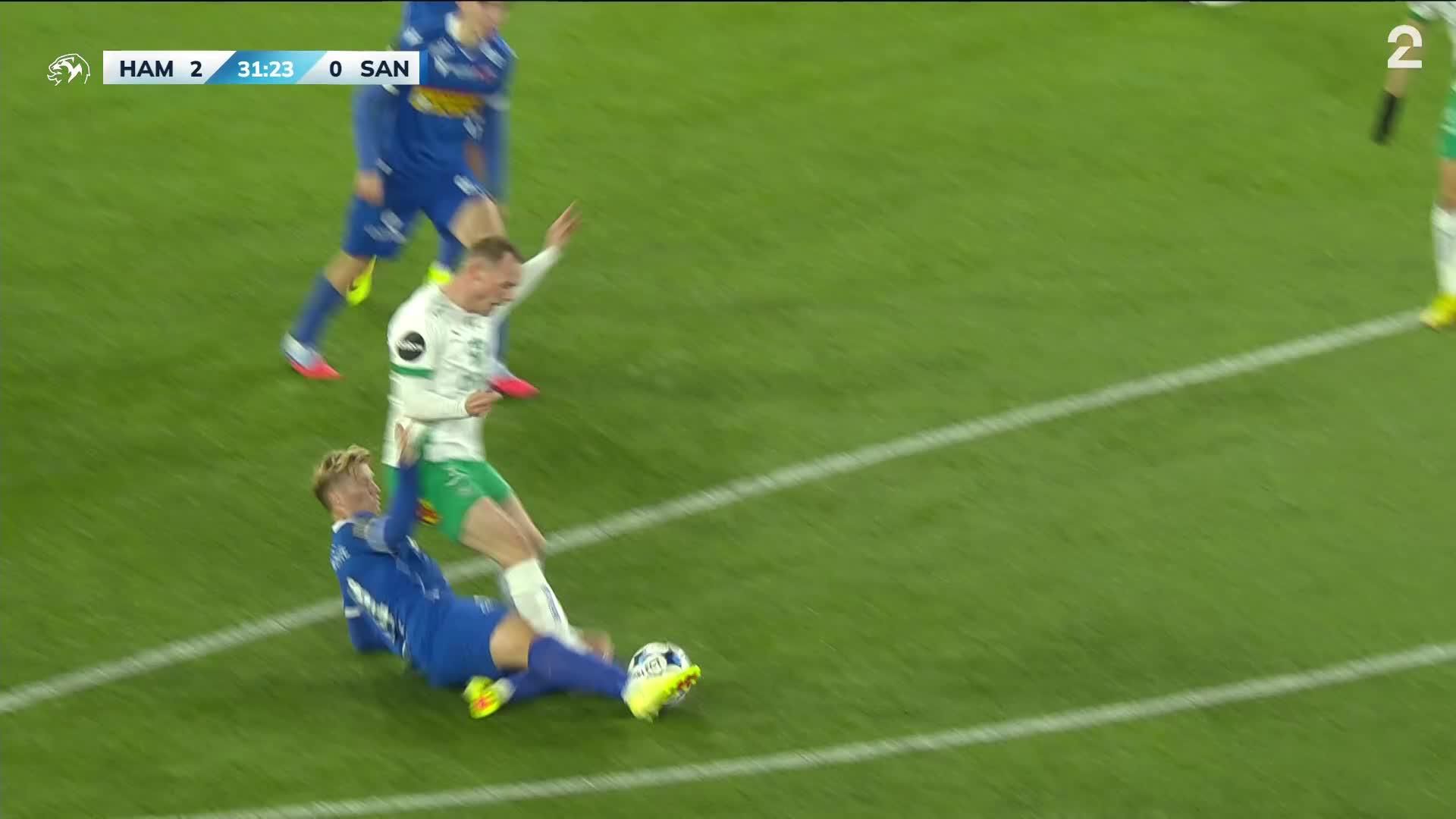32’ - Gult kort til Edvard Sundbø Pettersen