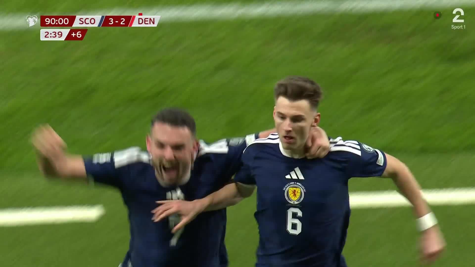 93’ - Mål av Kieran Tierney (3-2)