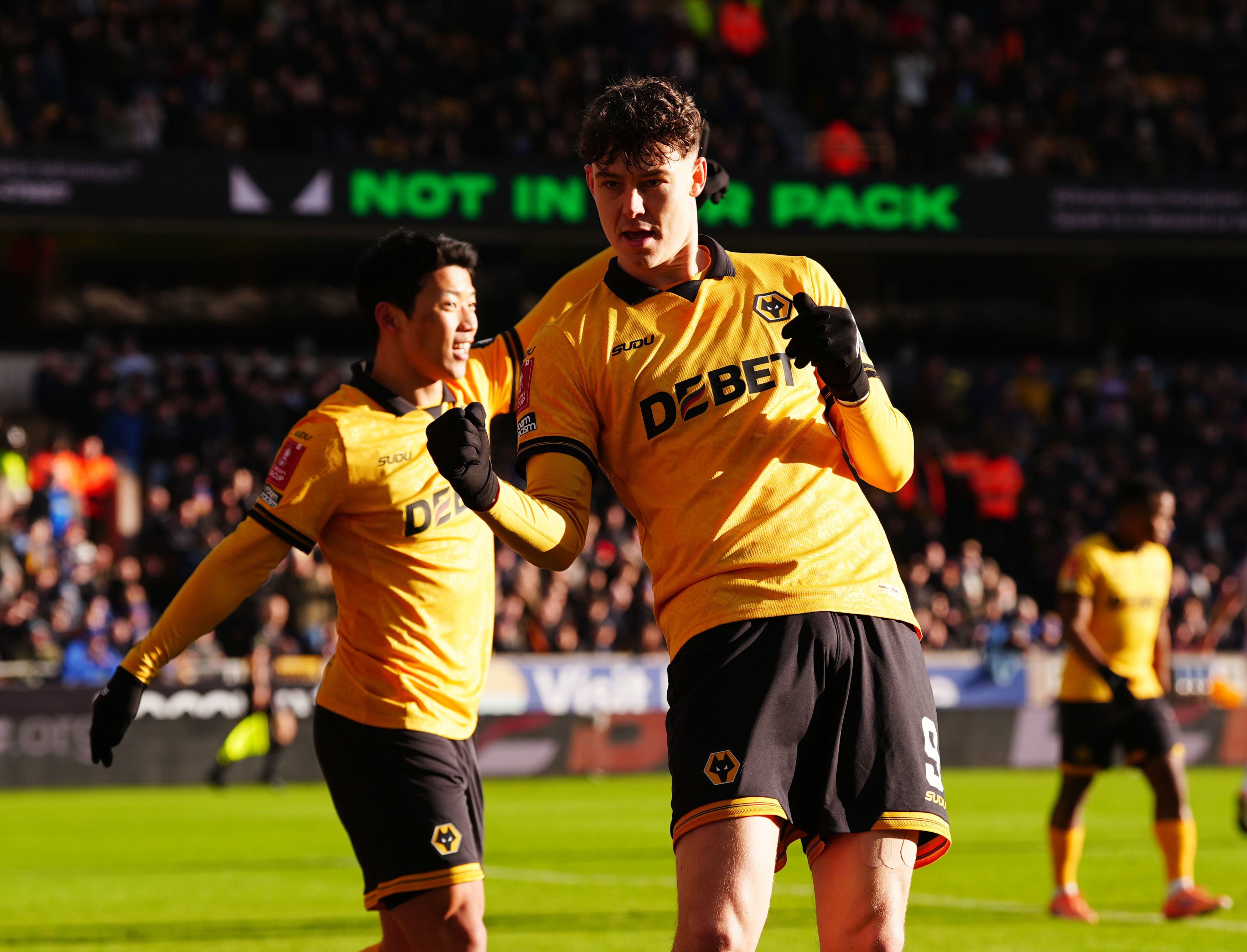 Strand Larsen-hat trick: Se målene!