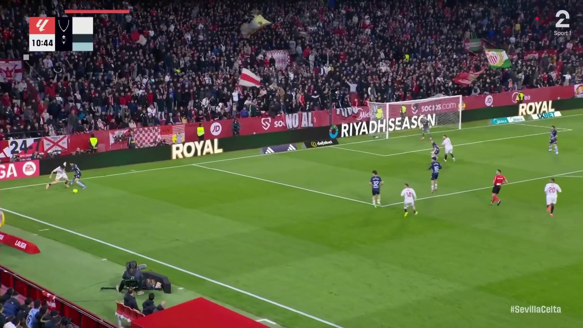 11’ - Sjanse til Batista Mendy