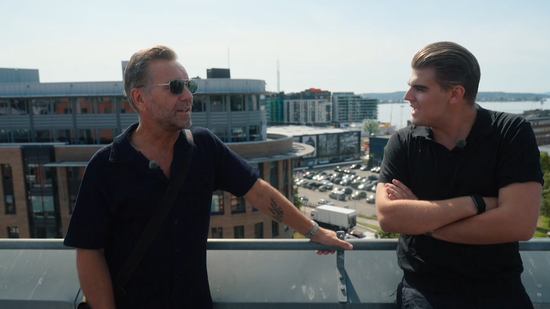 Bryter ut i full krangel på visning