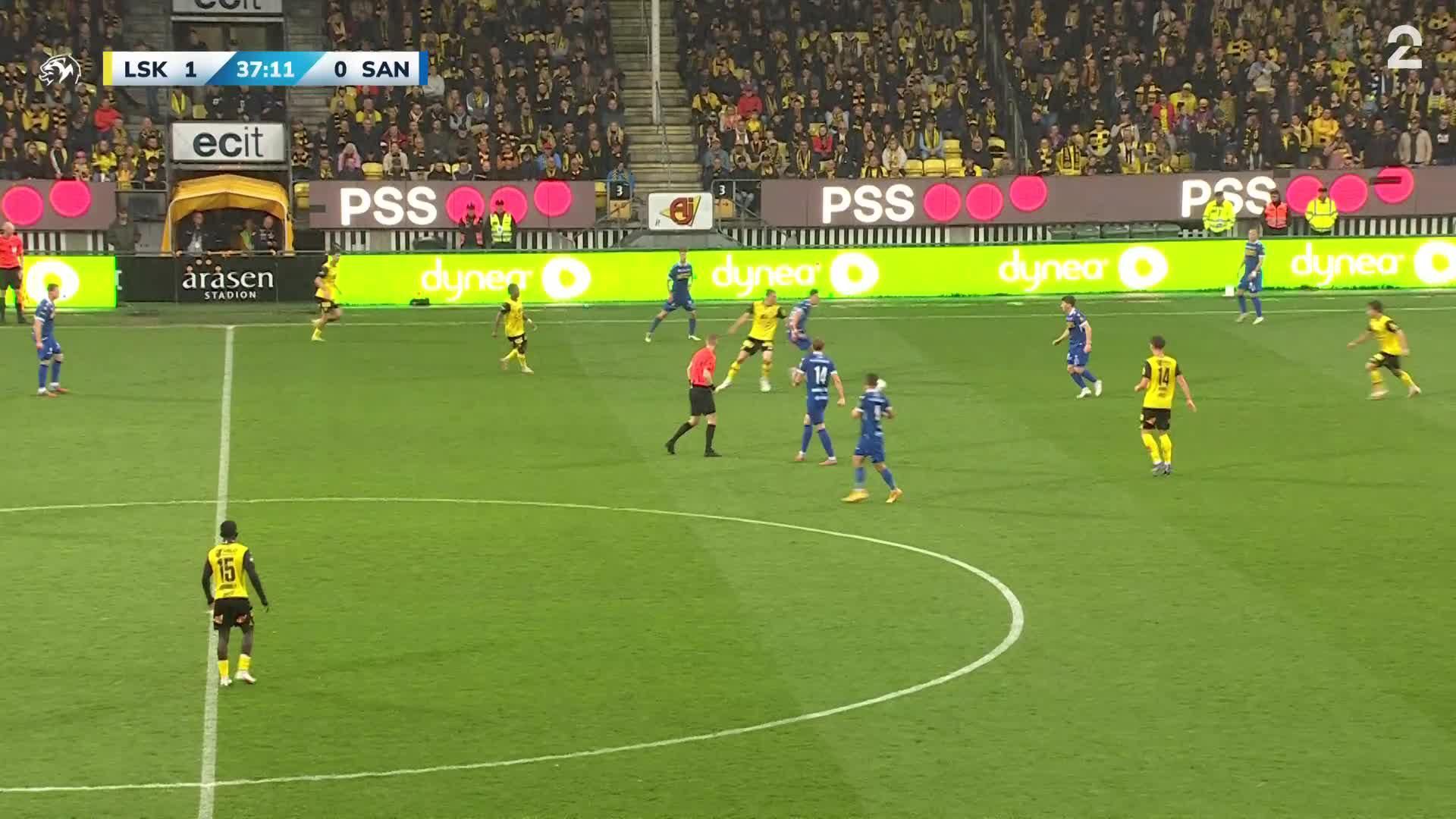 38’ - Sjanse til Sander Risan Mørk