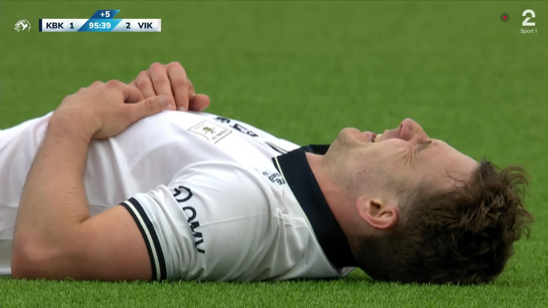 96’ - Gult kort til Niklas Ødegård