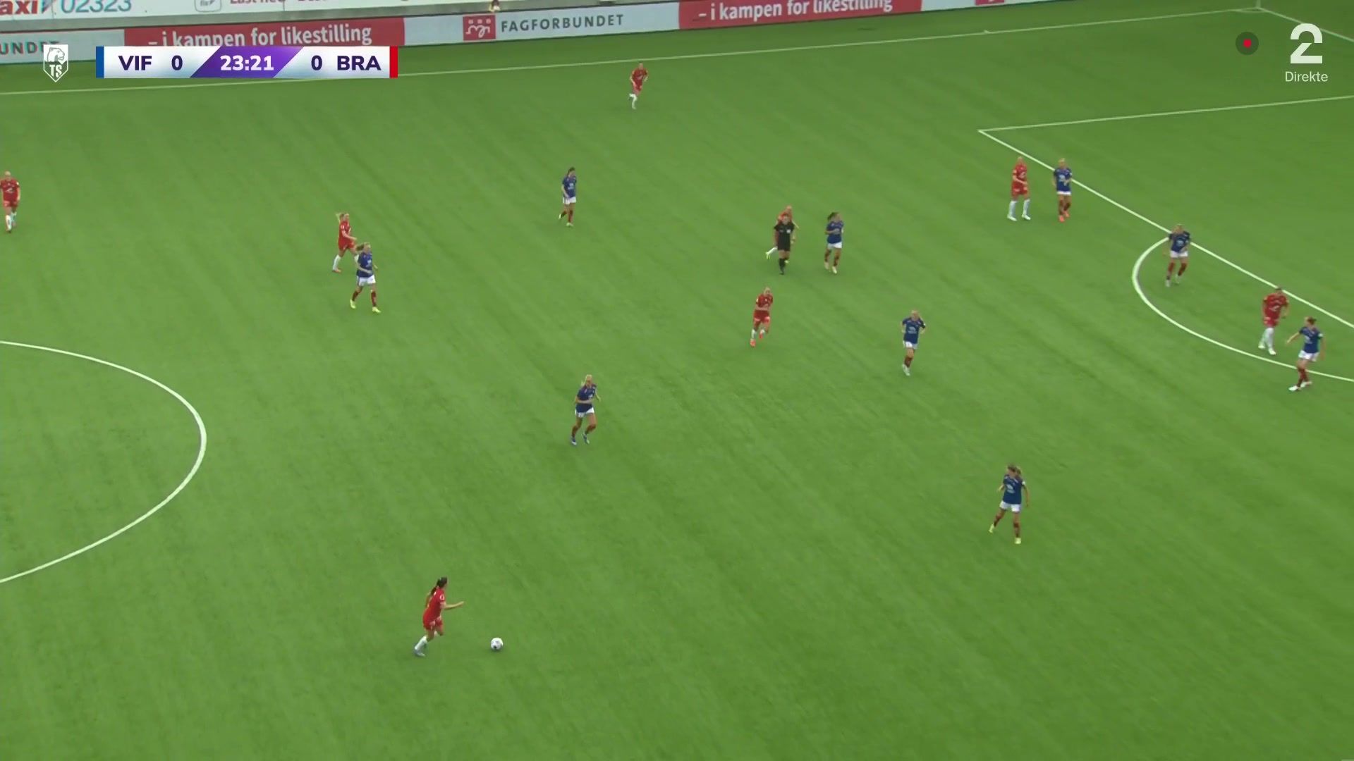 24’ - Sjanse til Brenna Lovera